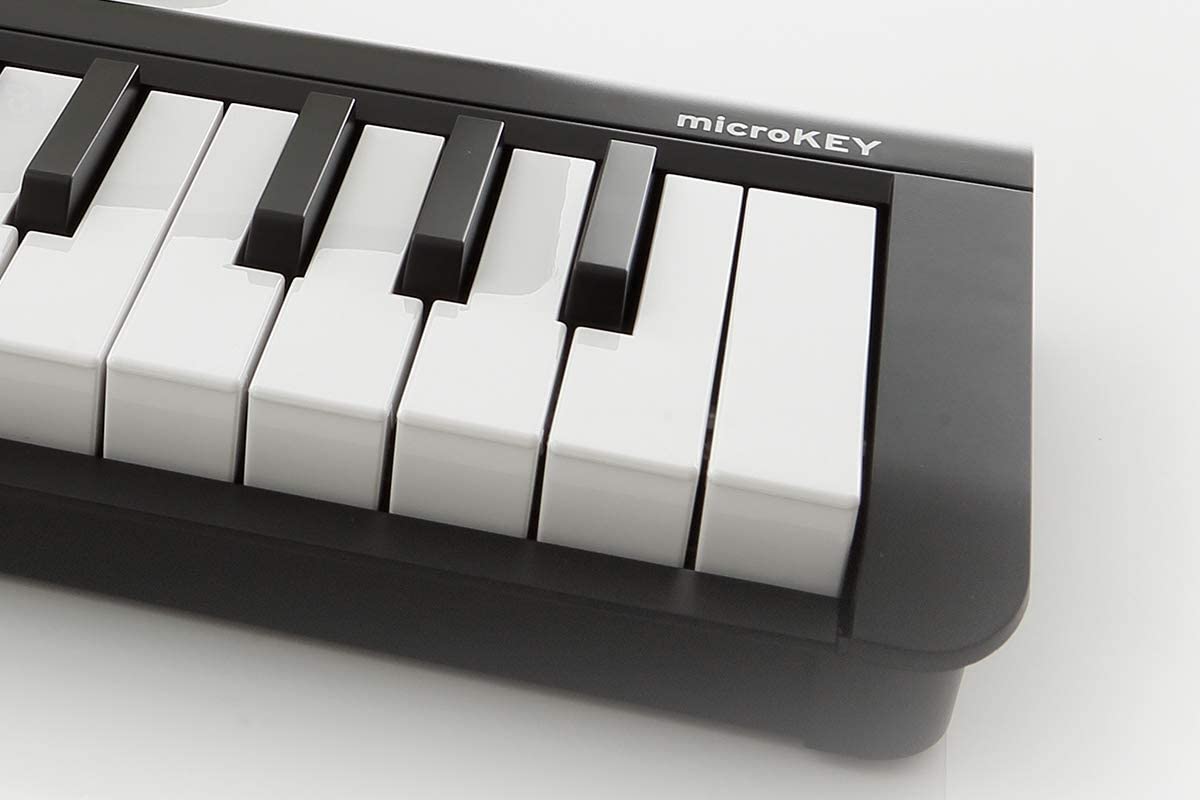 10 Best 61 Key MIDI Controller Selection (May 2021)